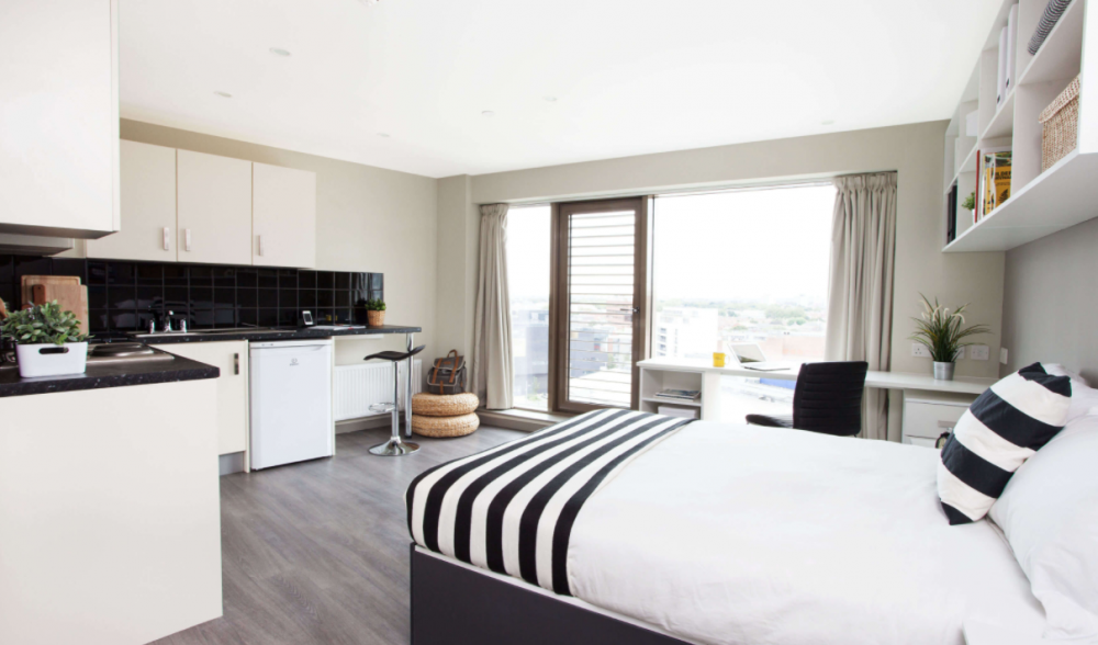 Angel Lane, London | Hallbookers - Verified Reviews