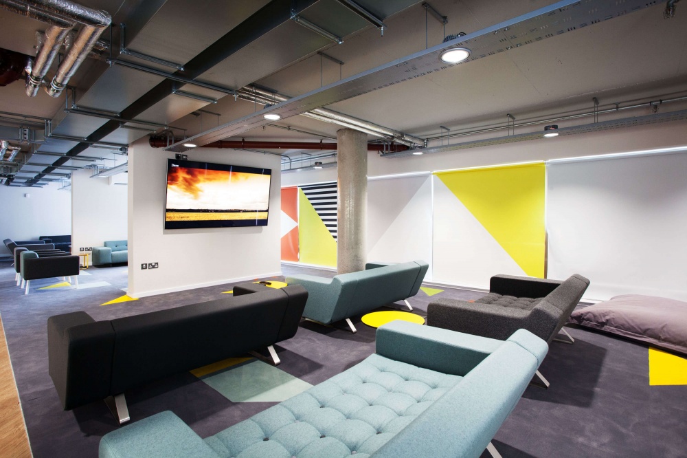 Angel Lane, London | Hallbookers - Verified Reviews