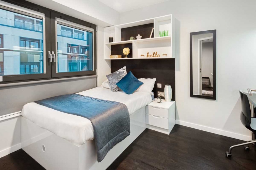 Chapter Old Street, London - Chapter Living | Hallbookers - Verified R